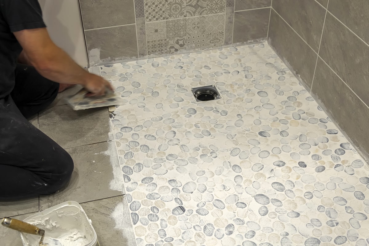 Installation d'une douche : étapes et conseils